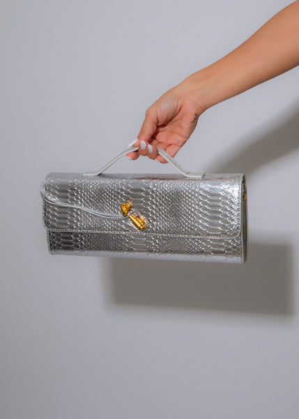 Making Boss Moves Handbag Silver – Diva Boutique Online