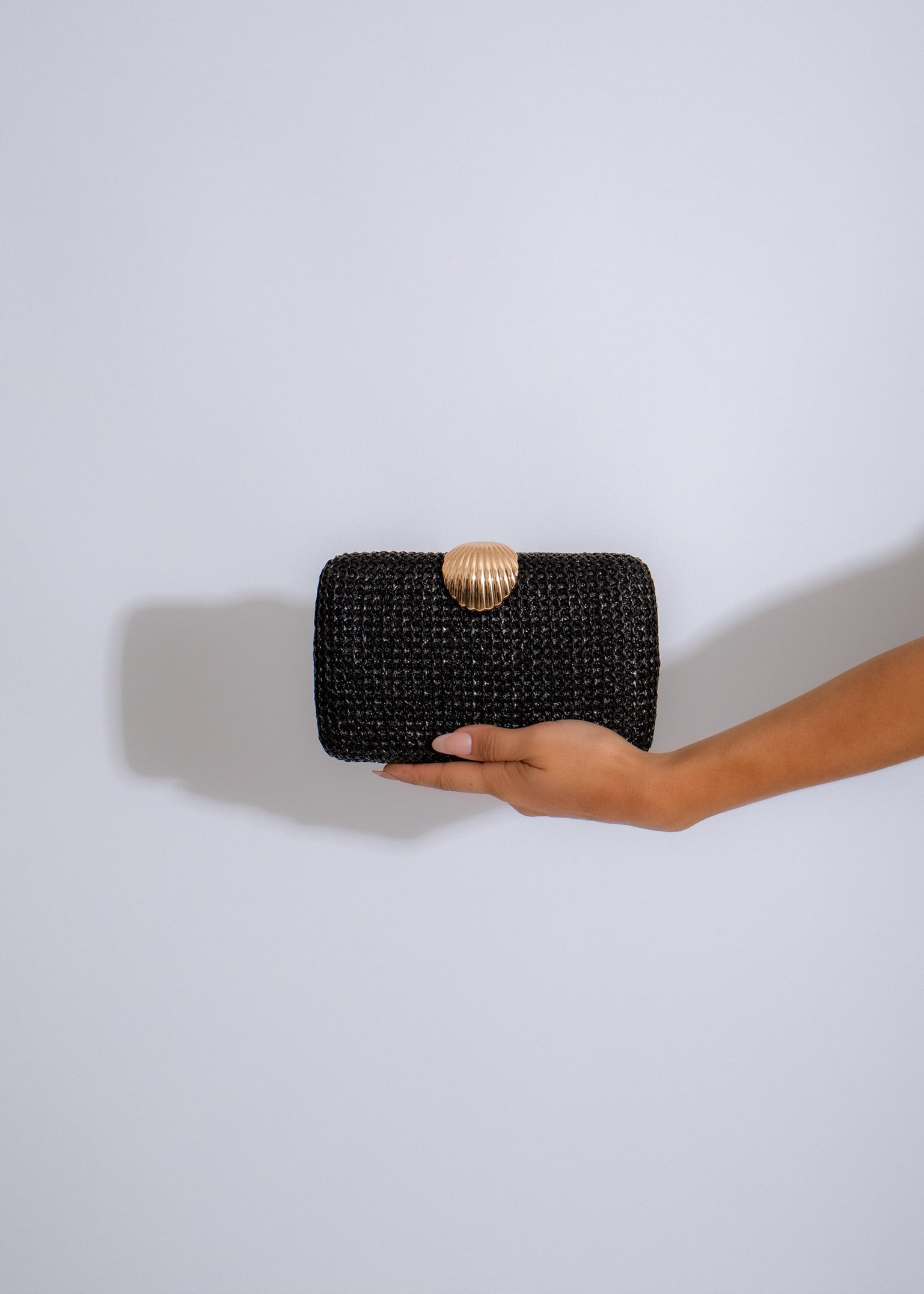 Seashell Weave Clutches in Black - Elegant and Chic – Diva Boutique Online